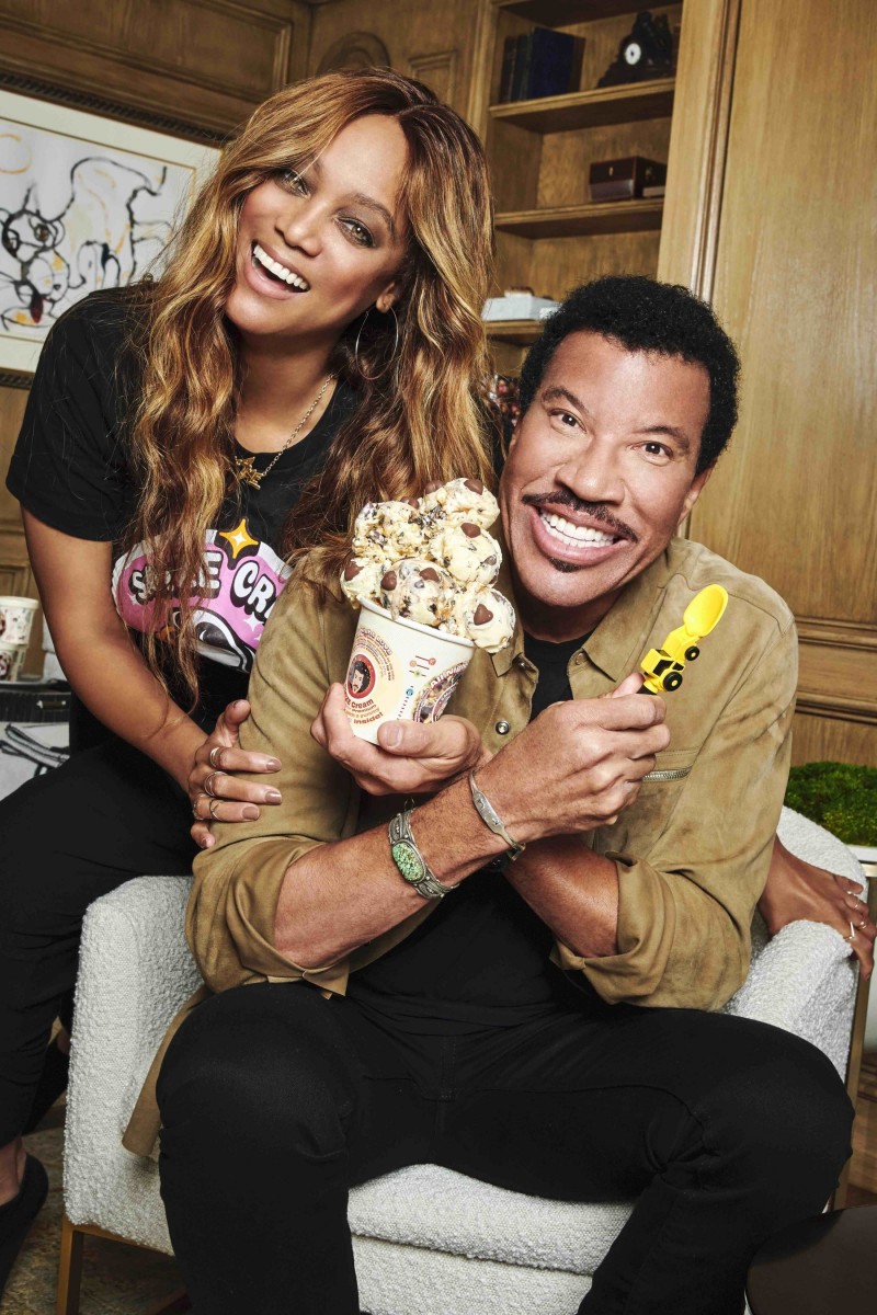 Lionel Richie partners with Tyra Banks' SMiZE Cream ice cream brand to ...